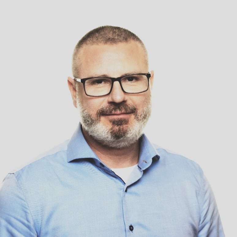 moreMomentum | Service Transformation Summits